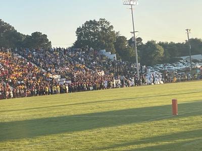 1 injured during shooting at high school football game in Mayfield ...
