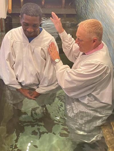 Tanks filled, decisions celebrated on Baptism Sunday | Baptist-life ...