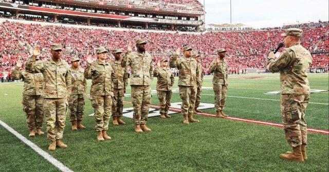 Soldiers reenlist during Louisville football’s ‘Salute to Service’ game ...