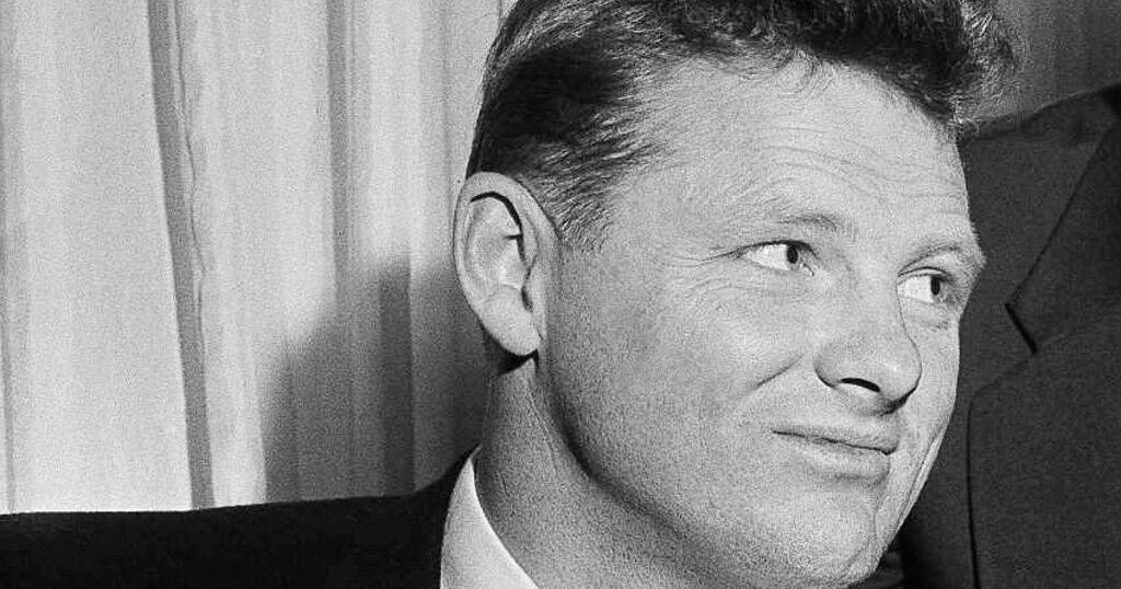 Ex-Packers star Billy Howton, believed to have been the oldest living ...
