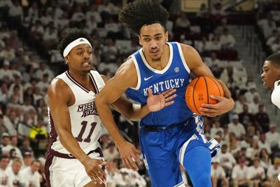 Cats hold on down stretch, beat Bulldogs in battle of bubble teams ...