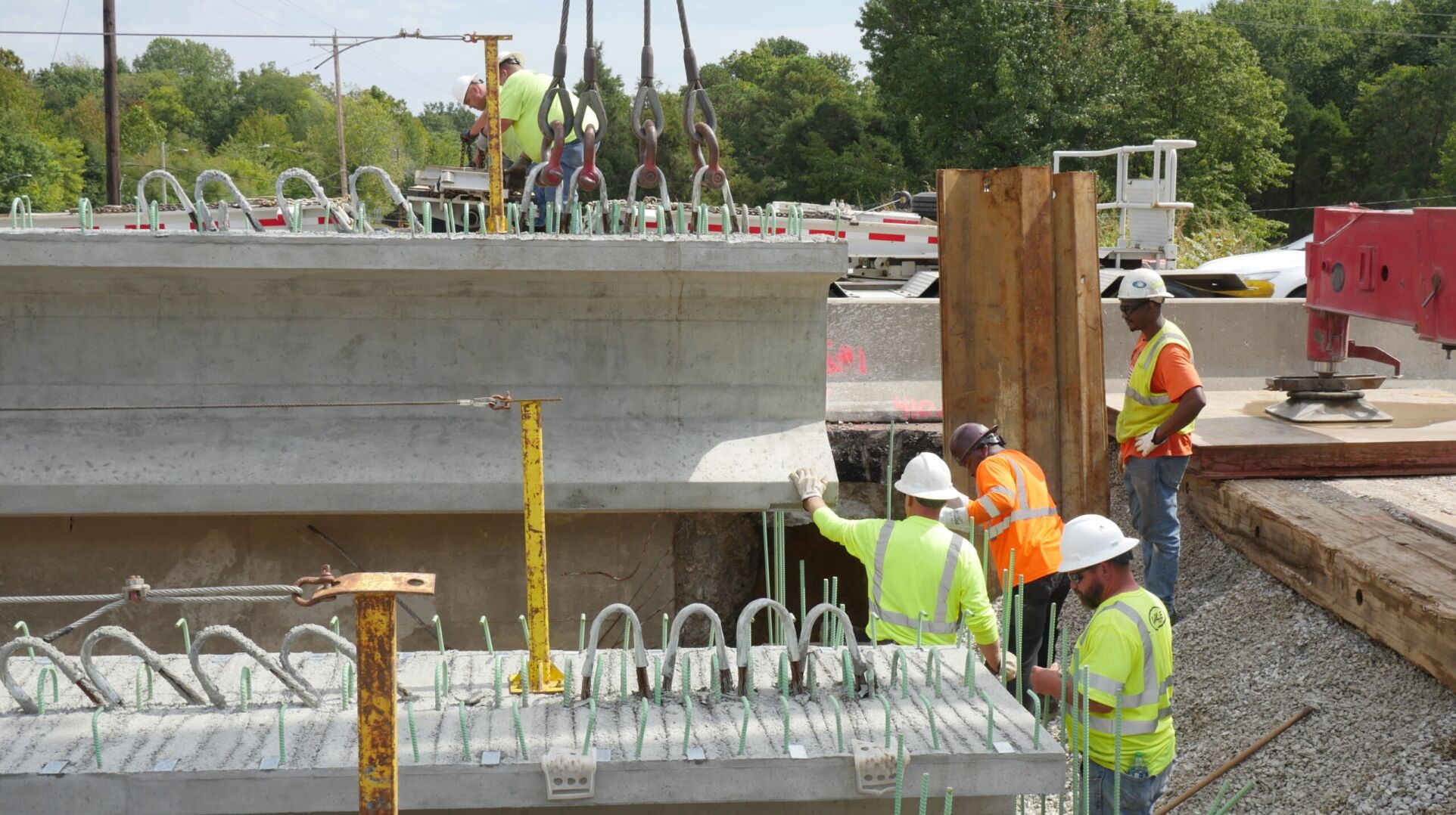 Indiana lets contract for I-69 bridge project | News | kentuckytoday.com