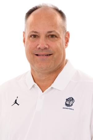Former Georgia coach Mark Fox joins UK staff as associate coach ...