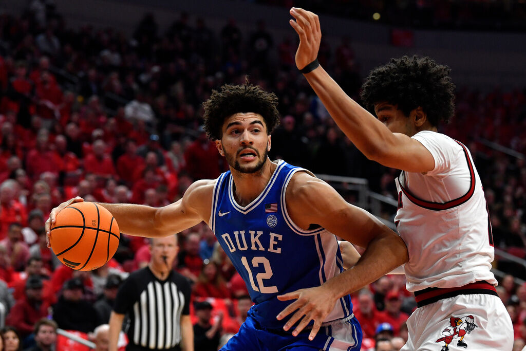 Cards start fast, but can't hold on as Boozer, Foster key Duke victory ...