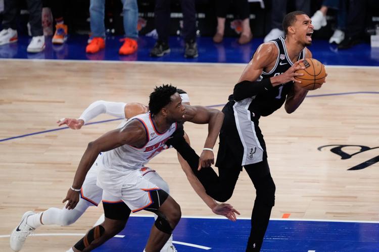 The Spurs are still believers, but it's the Knicks who are 1 game from ...