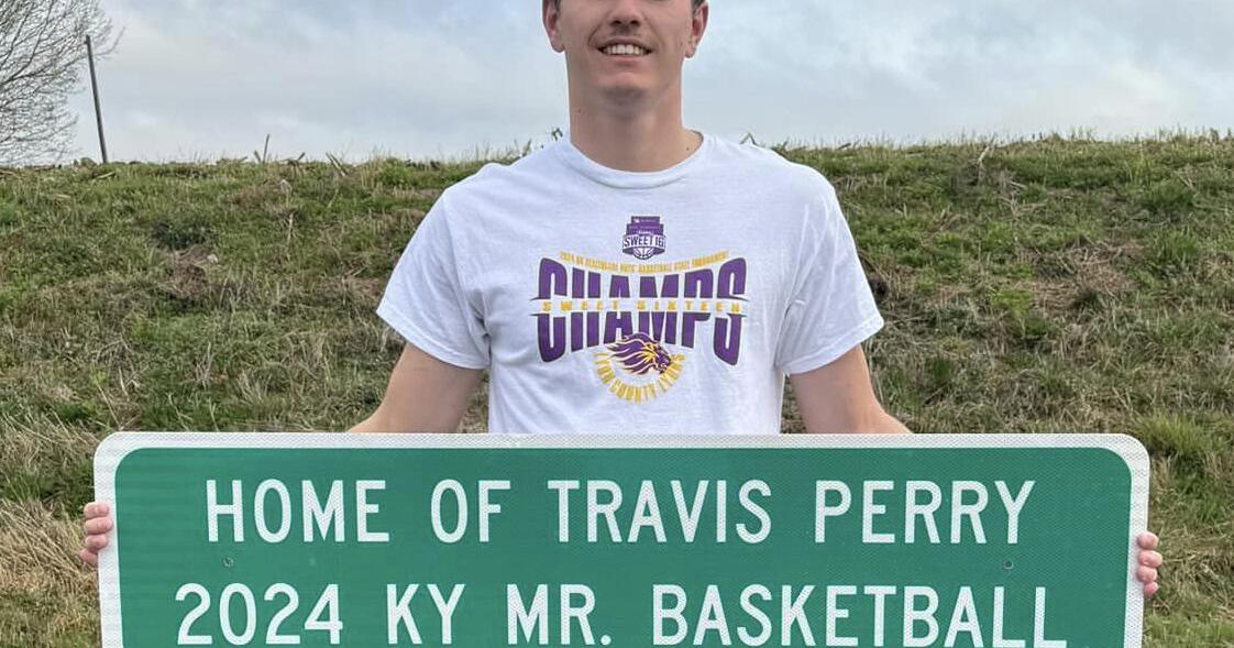 Lyon County state basketball champions, Mr. Basketball receive markers ...