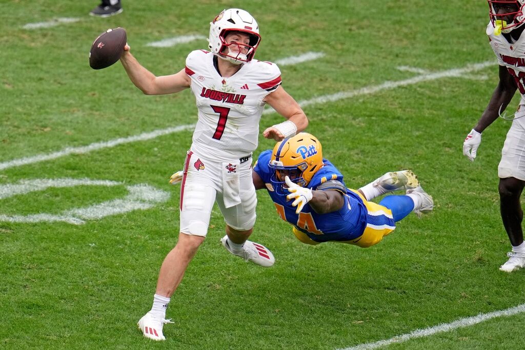 Moss' upswing at Pitt silences critics, but Virginia looms as another ...