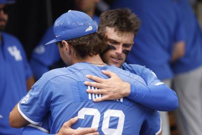 Kentucky's historic season ends with 15-4 loss to Florida in CWS ...