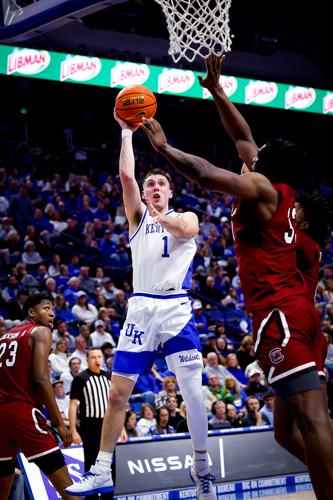 Calipari urges fans to 'stick with these kids' after stunning loss to ...