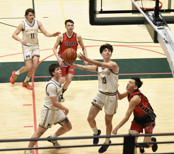 Chiefs shoot past Comets, reach state semis | Sports ...
