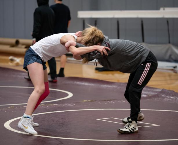 Kayhi going to the mats: Wrestling team has record turnout for season ...