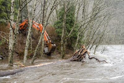 Record rainfall leads to local flooding | Local News ...