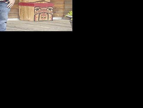 Clevenger unveils new totem pole at celebration | Scene ...