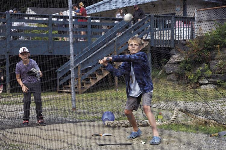 One last dive in the dirt | Photos | ketchikandailynews.com