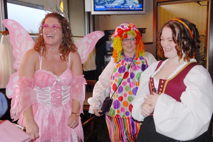 Residents dress up and decorate | Local News | ketchikandailynews.com