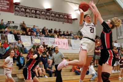 Crimson Bears hang on to top Kayhi | Sports | ketchikandailynews.com