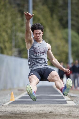 Record relays lead Kayhi boys to first-place tie with JD in Region V ...