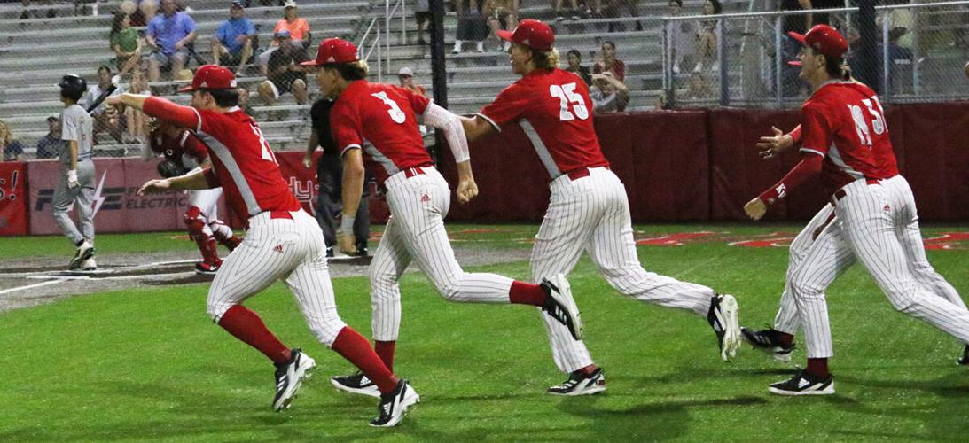 Conchs hold on to sweep for rankings, set to face No. 1 team in entire ...
