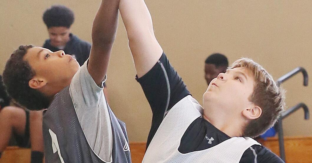 Trio Of Tight Games Pace Activity At Douglass Gym Club Sports