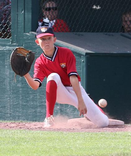 Vernetti snags throw.jpg | Score | keysnews.com