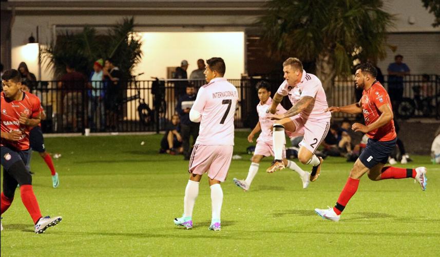 Santa makes appearance at FKSL, which will return in New Year | Score ...