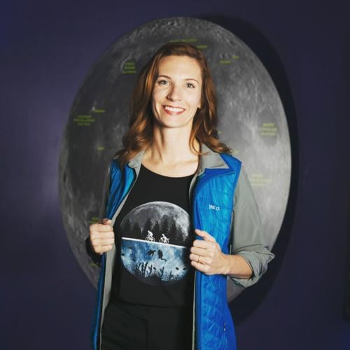 'Packing for a Spacewalk: To the Moon and Mars' | Features | keysnews.com