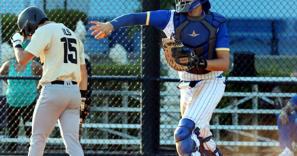 One bad inning sends Dolphins to loss during regular-season opener ...