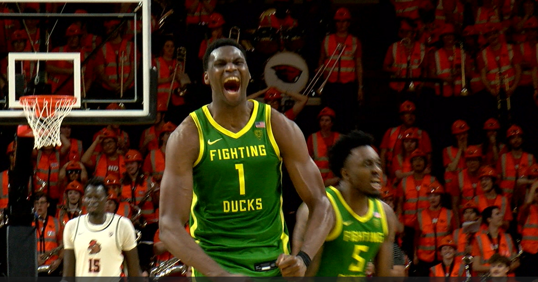 Men's College Basketball: Dante's last-second dunk lifts Ducks past ...