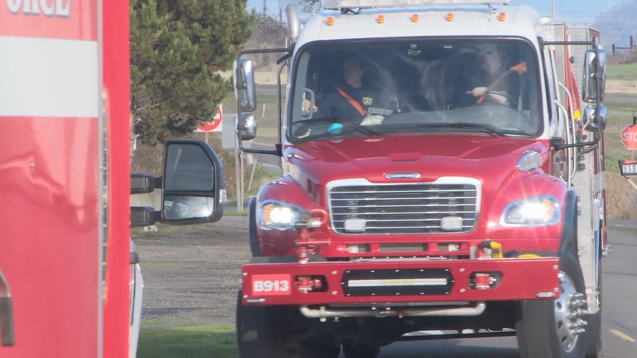 Oregon firefighters make their way south to assist in Los Angeles ...