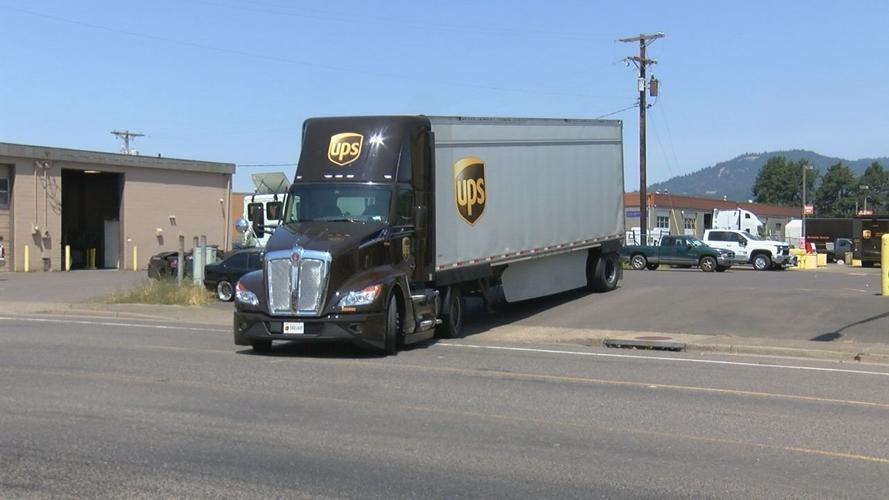 UPS workers in Springfield picket as time ticks on contract ...