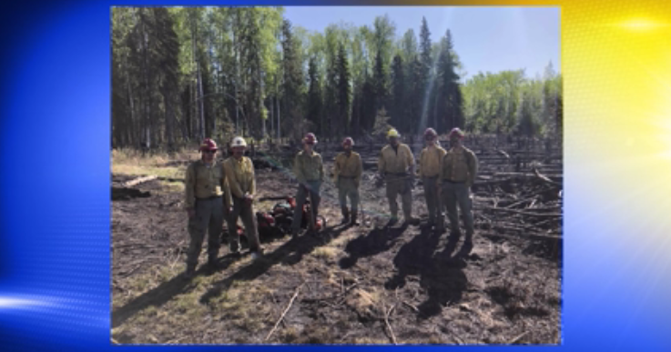 Oregon firefighters join effort against Canada wildfires as part of 25 ...