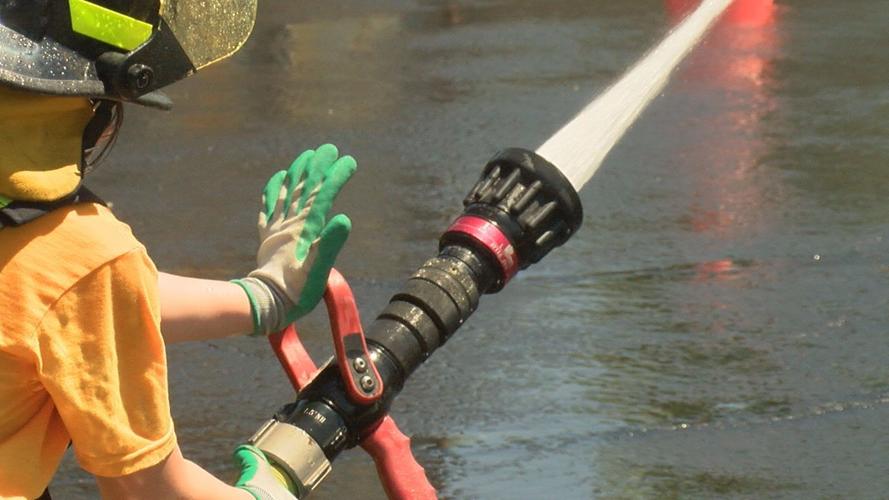 Linn County firefighters hold training camp to encourage young women to ...