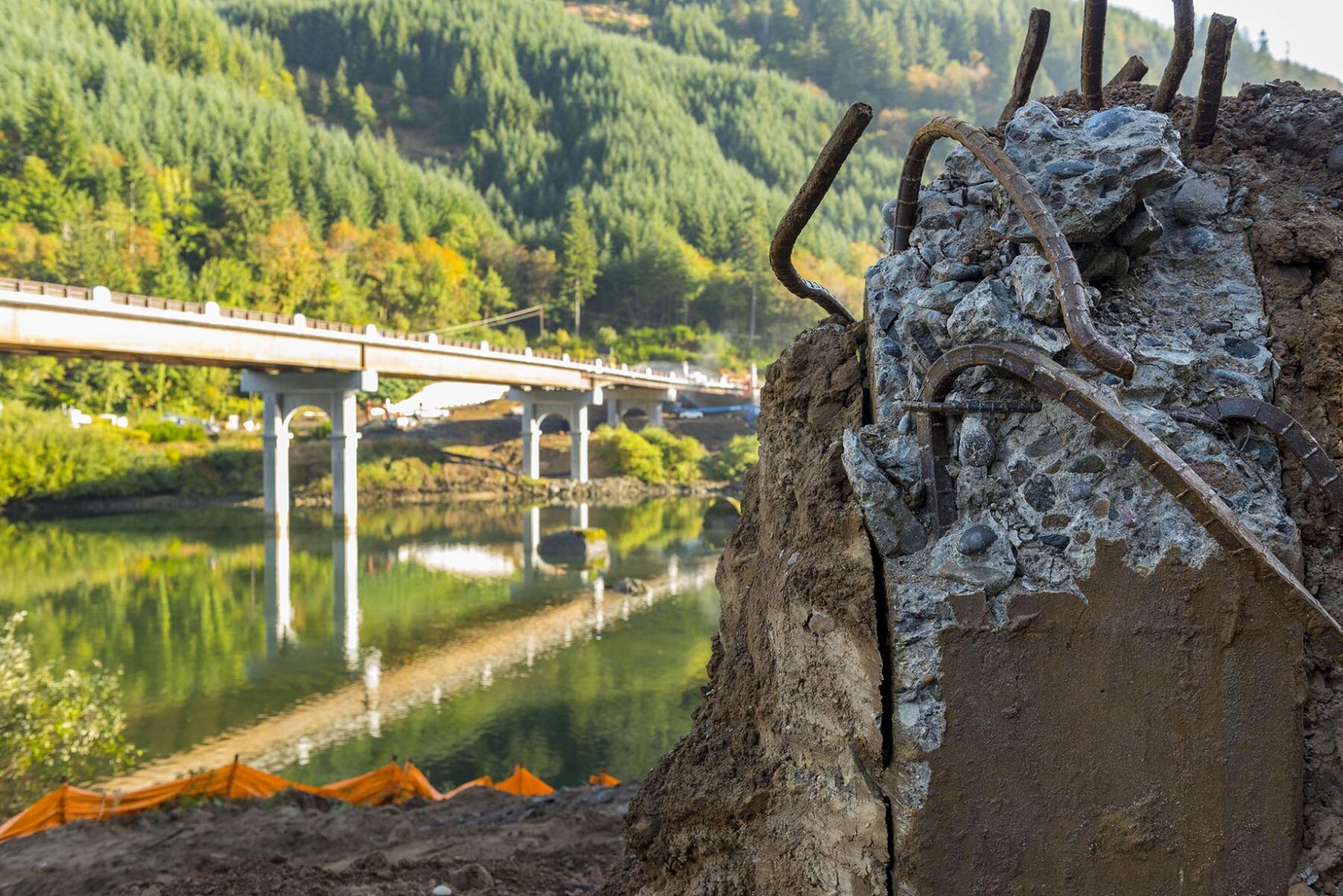 New Scottsburg Bridge dedicated at ODOT ceremony | News | kezi.com