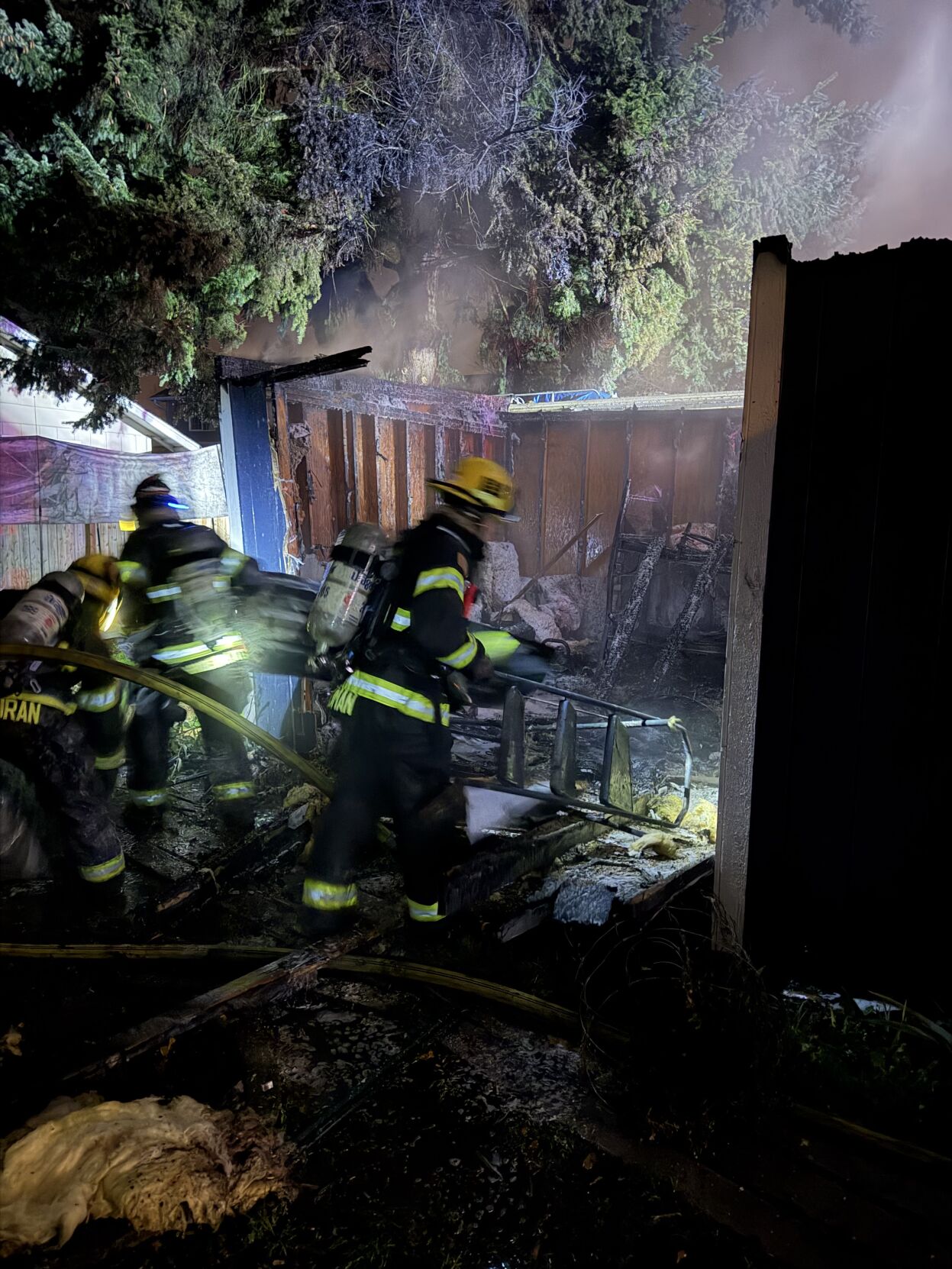Late night explosion in Eugene sends 2 people to hospital | News | kezi.com