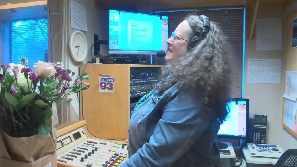 Broadcast legend Tracy Berry retires after 27 years on KKNU 93.3 FM ...