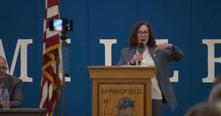 Congresswoman Val Hoyle addresses voter concerns at Springfield High ...