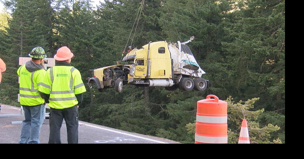 Crews remove semi-truck along Highway 58 | Local | kezi.com