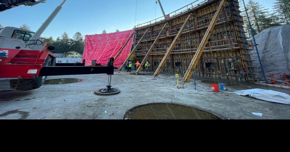 Eugene Water and Electric Board building earthquake-resistant water ...