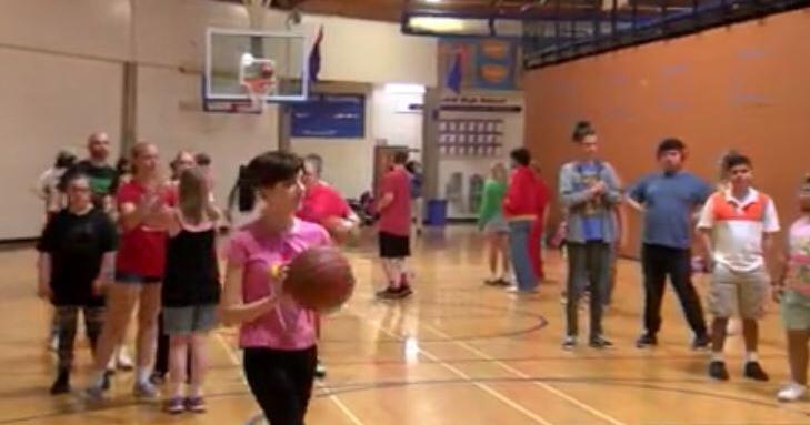 Unified basketball night celebrates seniors, inclusion | News | kezi.com