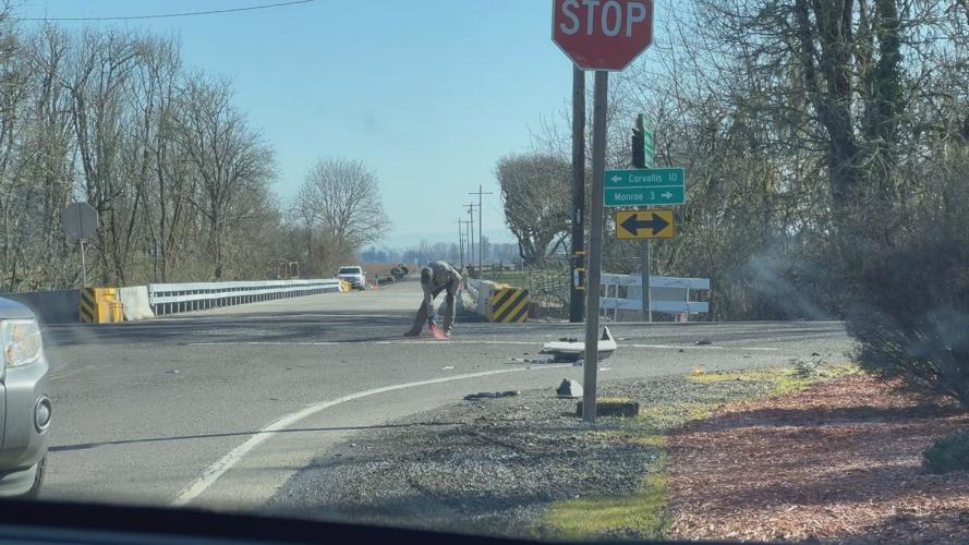 One killed in HWY 99 crash north of Monroe | News | kezi.com