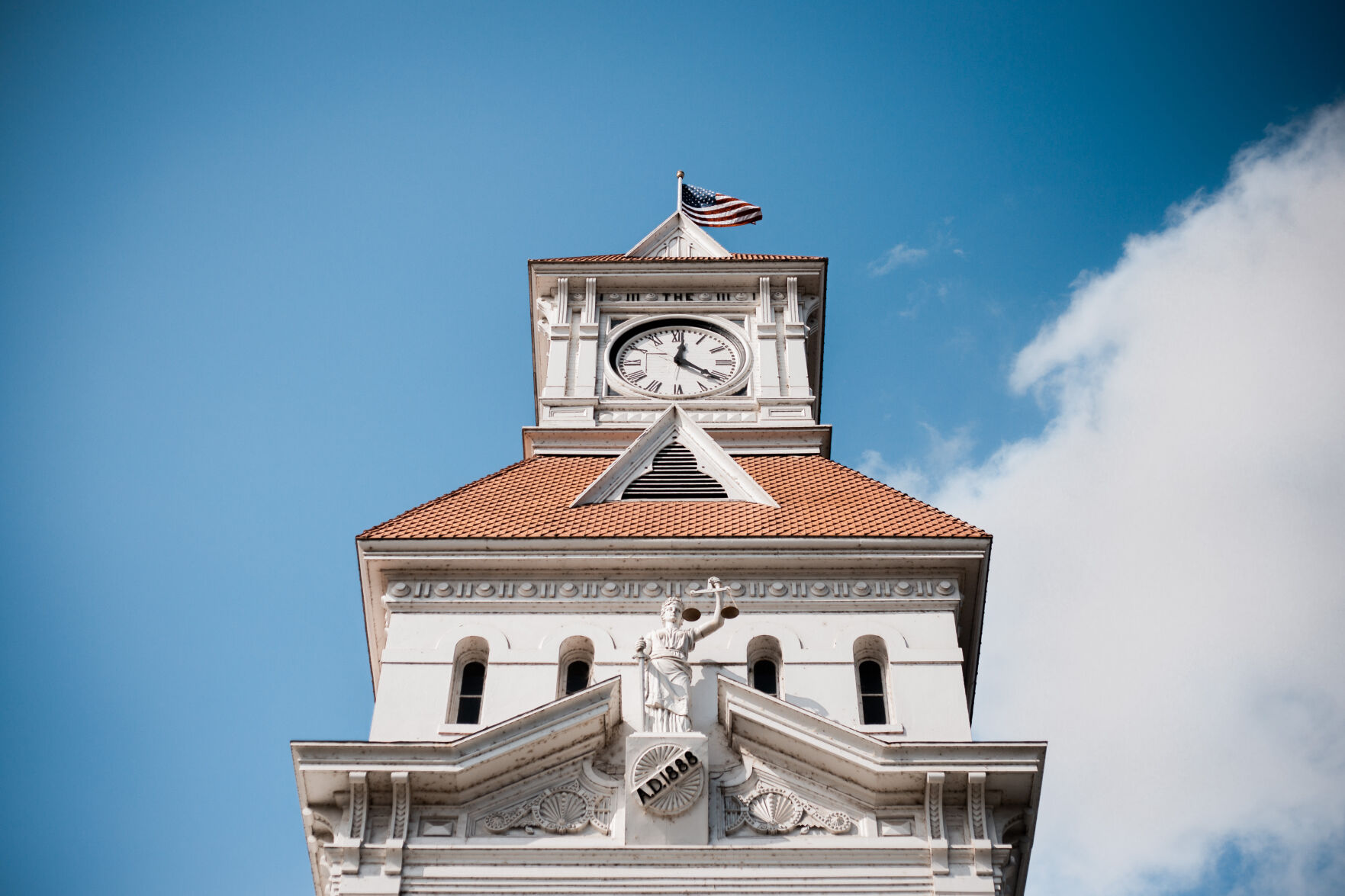 Benton County officials break ground on new courthouse | News | kezi.com
