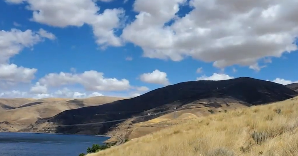 Wawawai fire near Pullman has burned 500 acres while approaching 911 ...