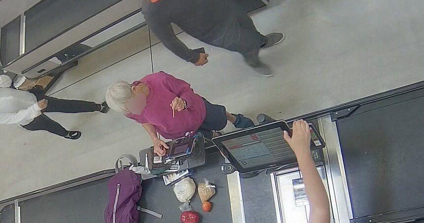 Crooks are stealing credit card information and getting PIN number ...