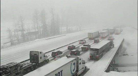 I-90 at Snoqualmie Pass back open after multiple crashes blocked all ...