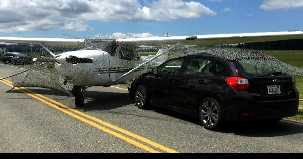 Small plane hits car after overshooting runway in Snohomish | News ...