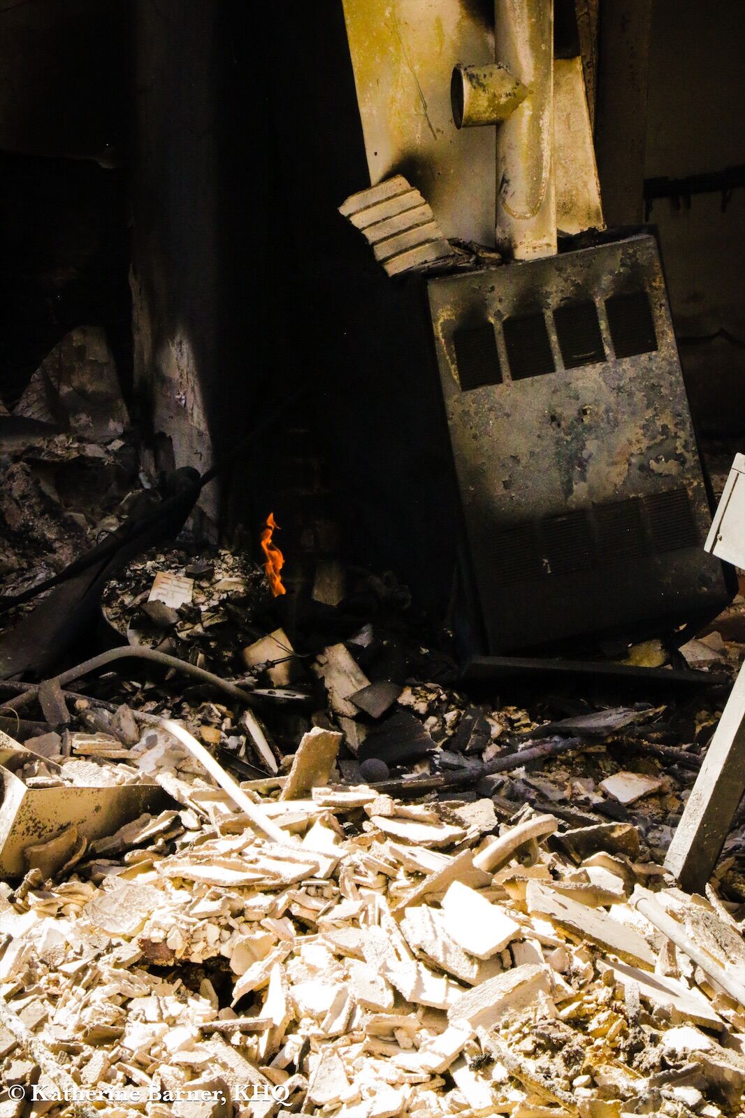 Babb Road Fire destroys 189 buildings, 0% contained | News | khq.com