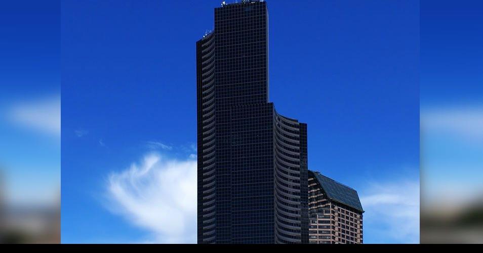 Pacific Northwest's tallest building sold for $711M | News | khq.com