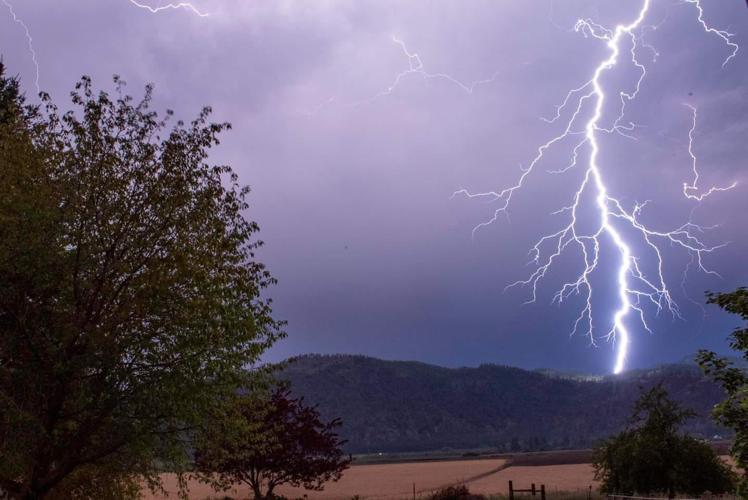 Storm in pictures: Thunder and Lightning roll over Spokane | | khq.com