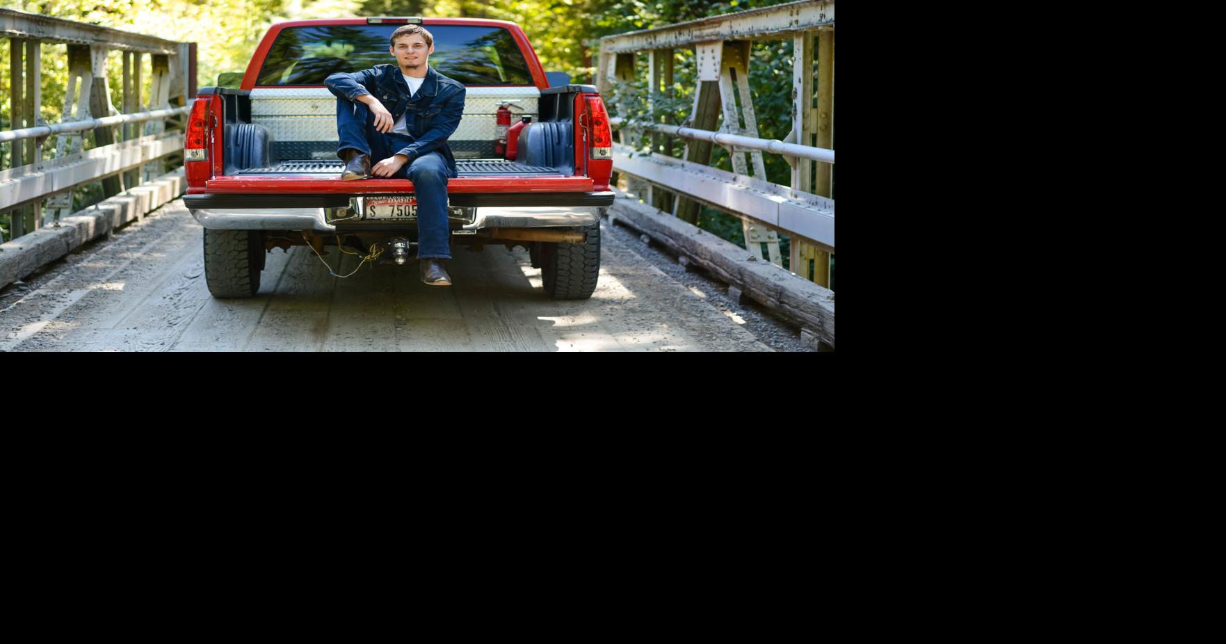 Jordan Grubbs | Virtual Graduations | khq.com