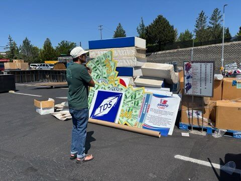 Spokane Chiefs fans can snag memorabilia at arena yard sale | | khq.com